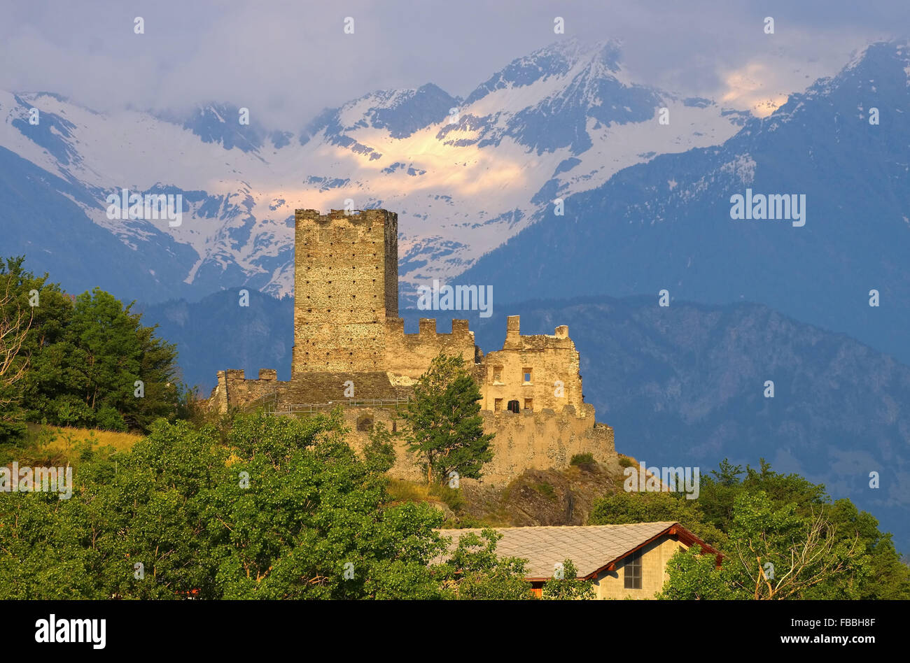 Castello di cly hi-res stock photography and images - Alamy