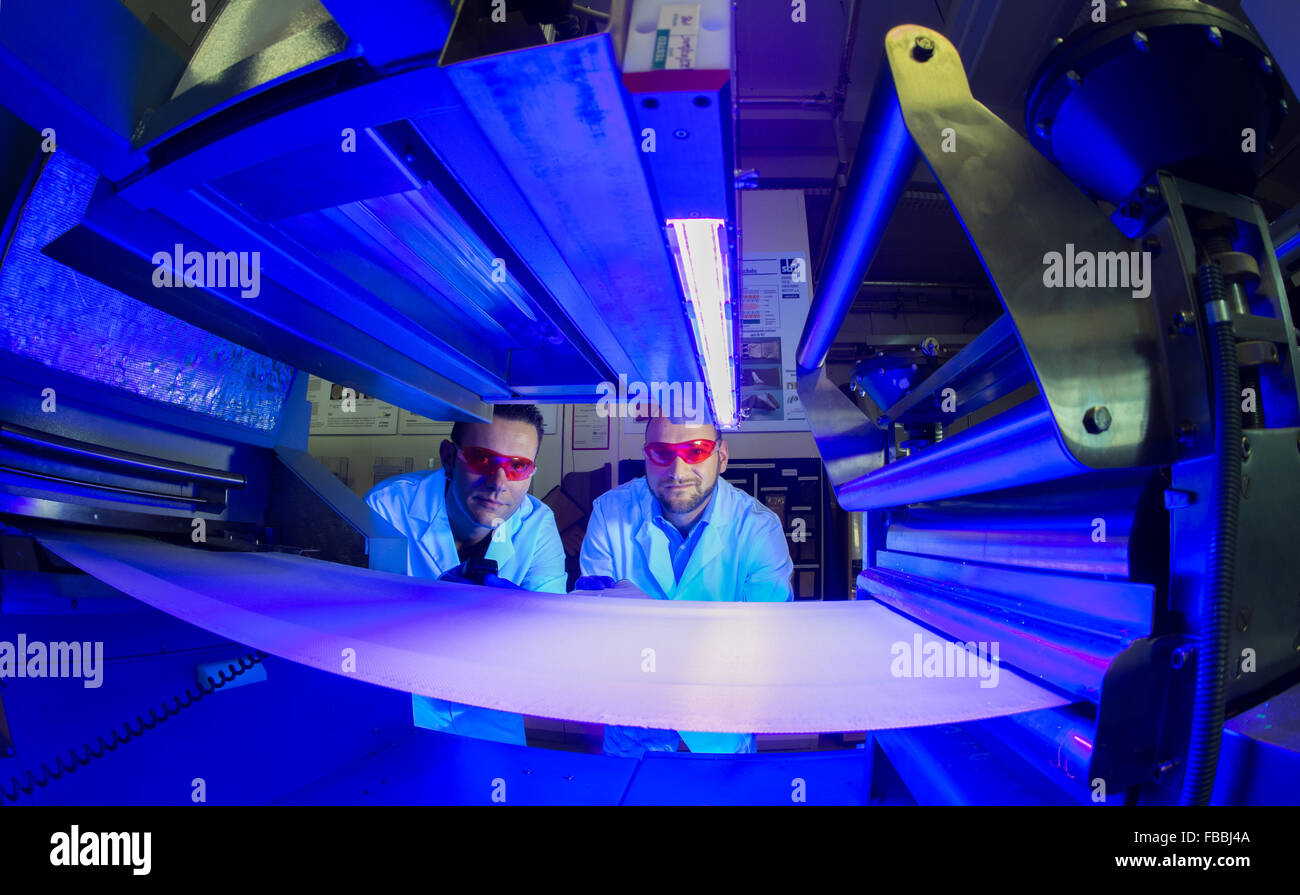 Chemnitz, Germany. 8th Jan, 2016. Scientists of the 'Saechsische ...