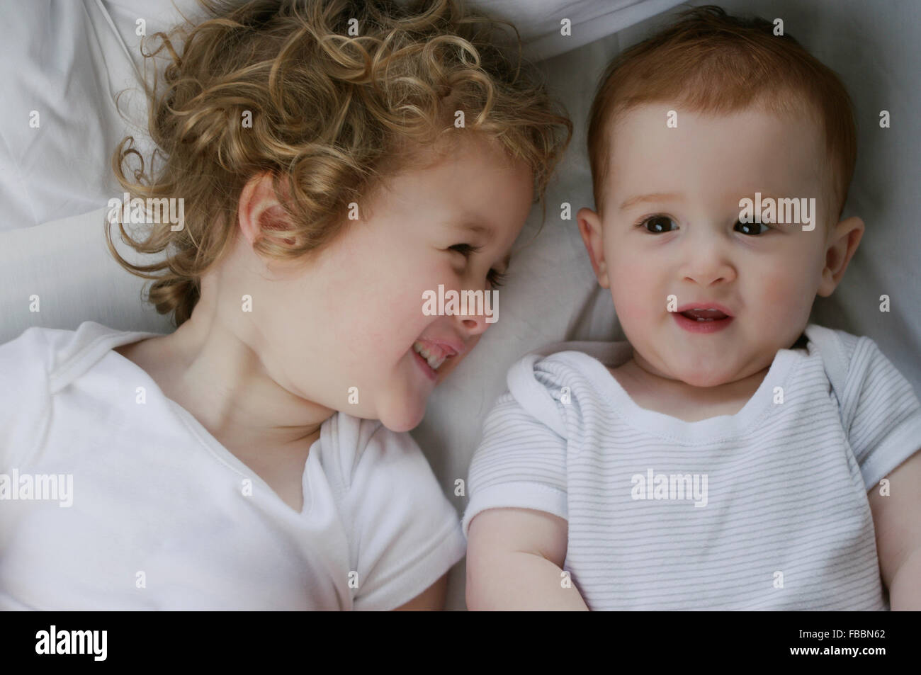 Toddler siblings hi-res stock photography and images - Alamy