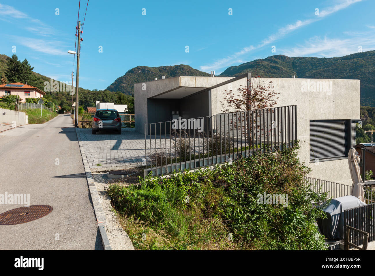 Modern house, minimalist square concrete Stock Photo - Alamy