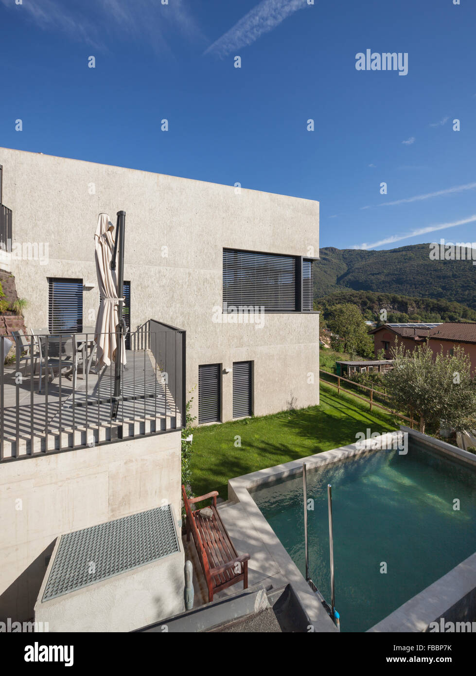 Modern house, minimalist square concrete Stock Photo - Alamy