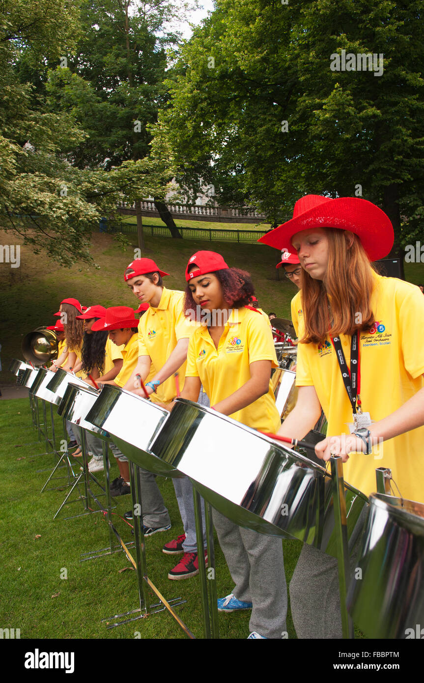 Steel drum bands hi-res stock photography and images - Alamy