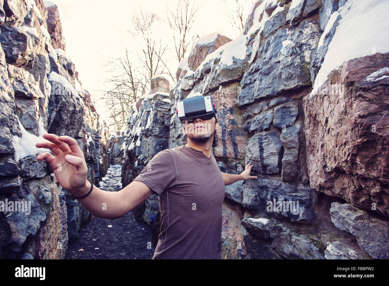 Virtual reality addiction hi-res stock photography and images - Alamy