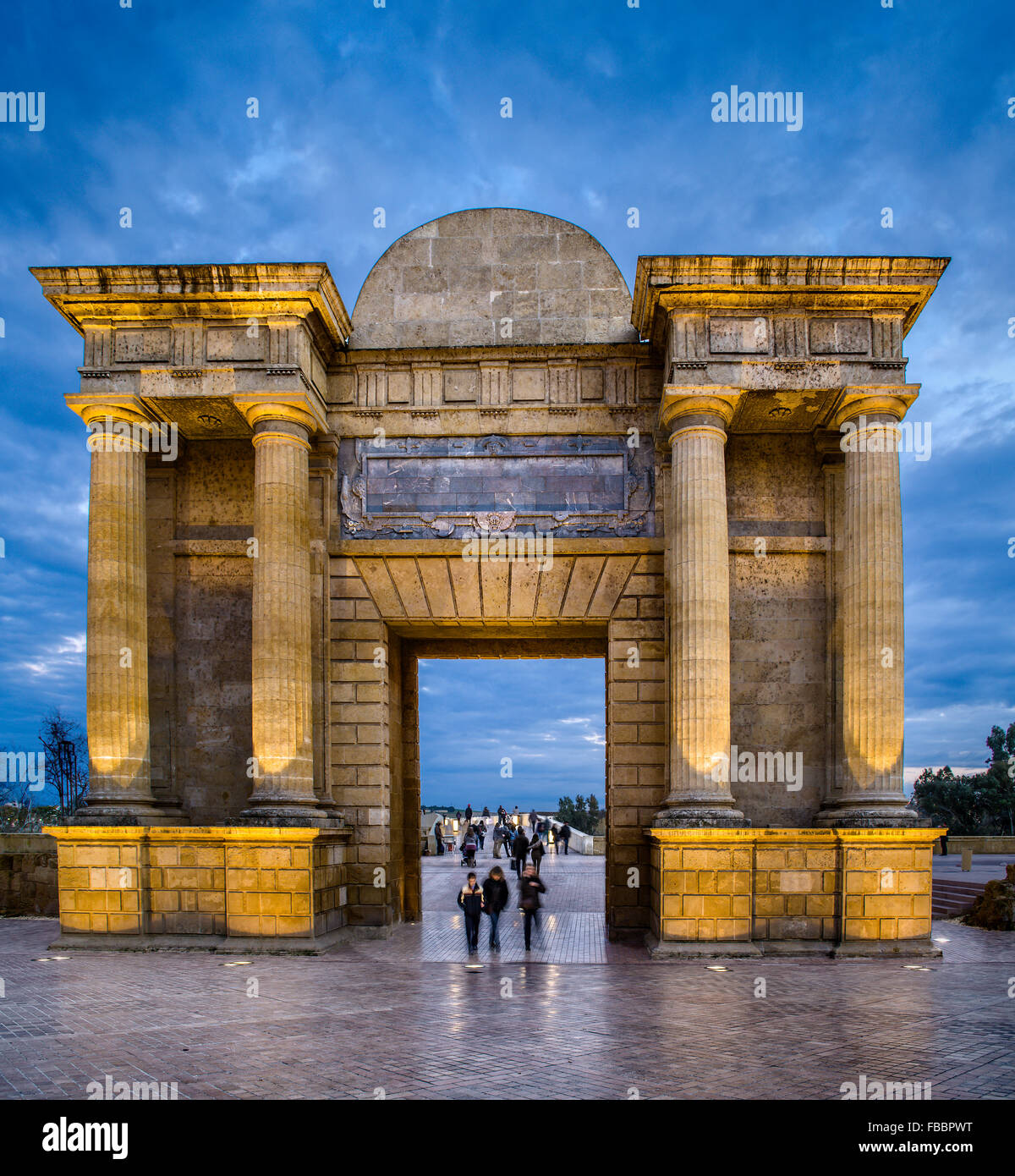 The roman bridge at cordoba hi-res stock photography and images - Alamy