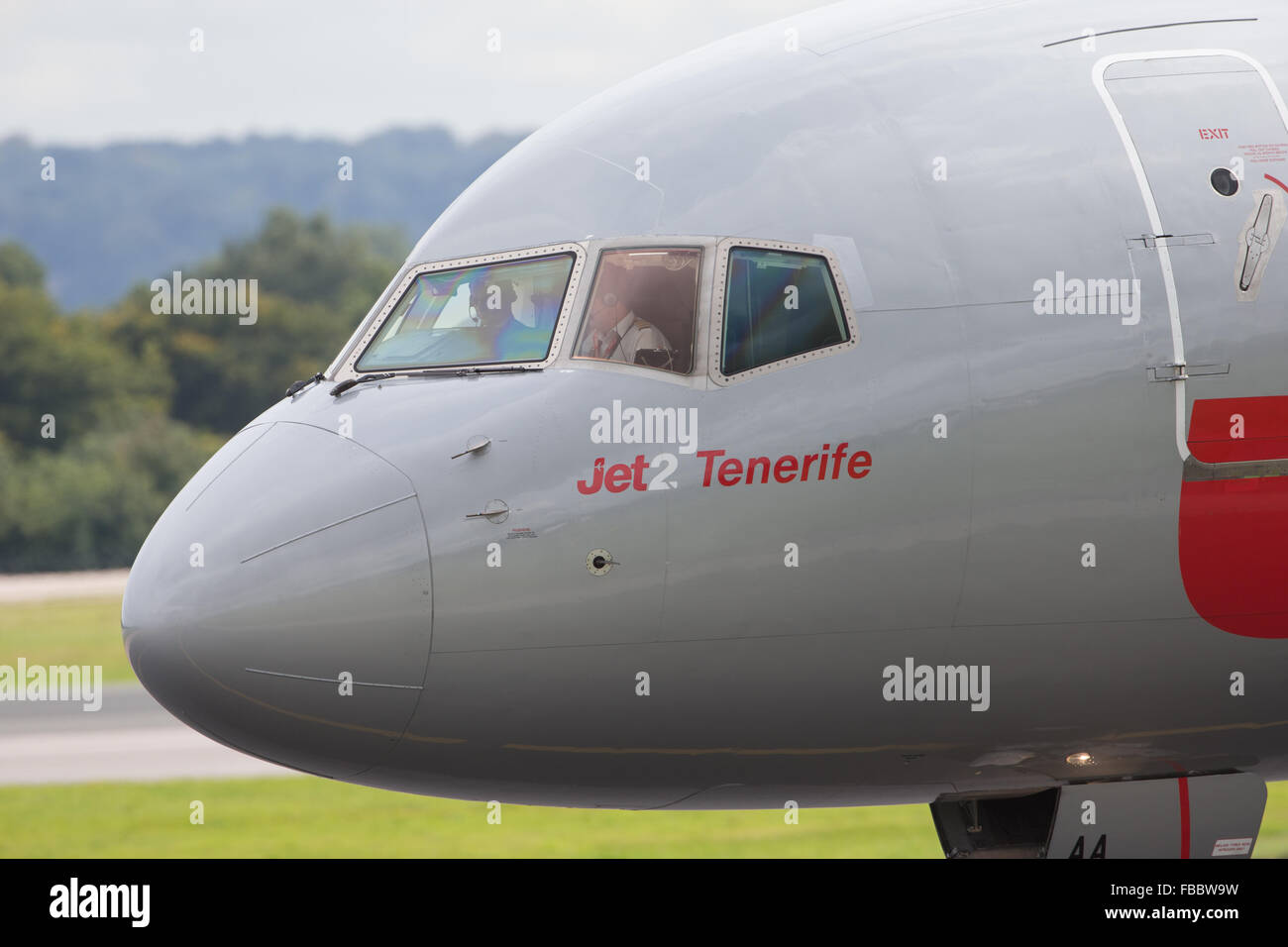 Jet2 plane hi-res stock photography and images - Alamy