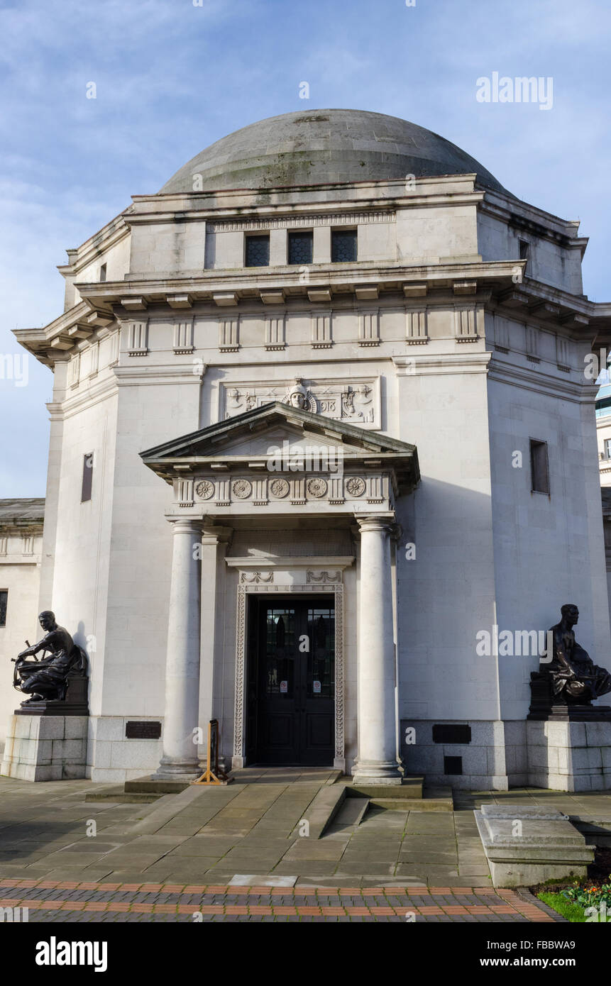 The Hall of Memory in Centenery Square, birmingham Stock Photo - Alamy