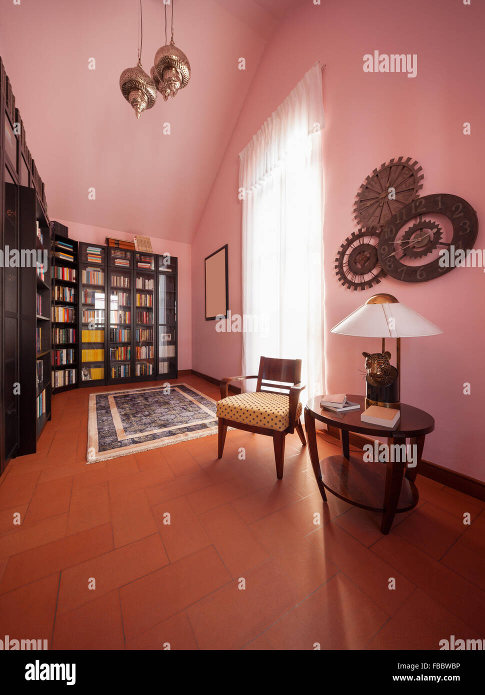 Library interiors hi-res stock photography and images - Alamy