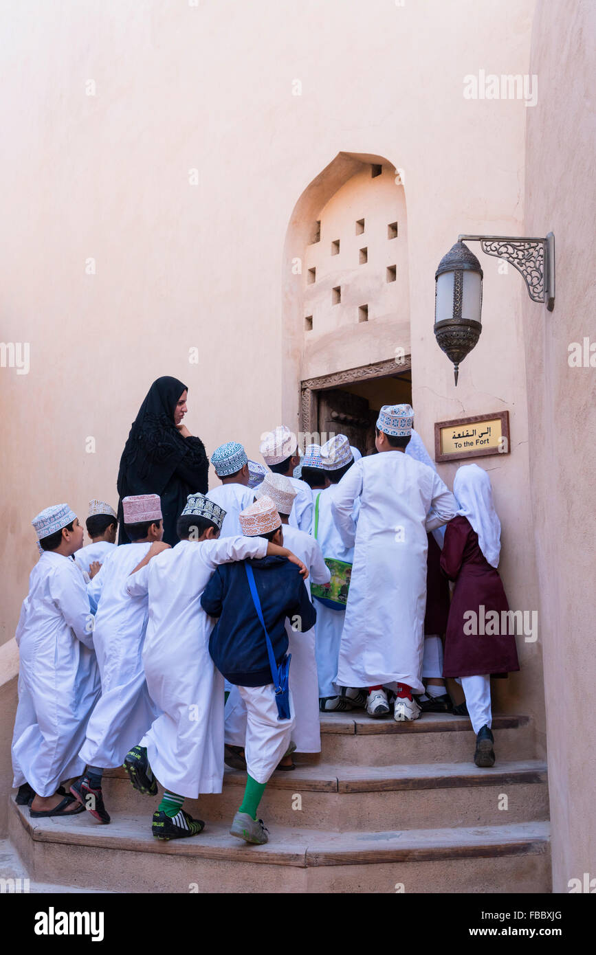 School children oman hi-res stock photography and images - Alamy