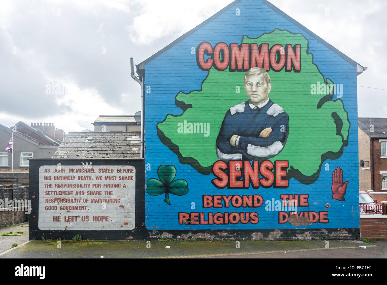 Belfast mural 1690 hi-res stock photography and images - Alamy
