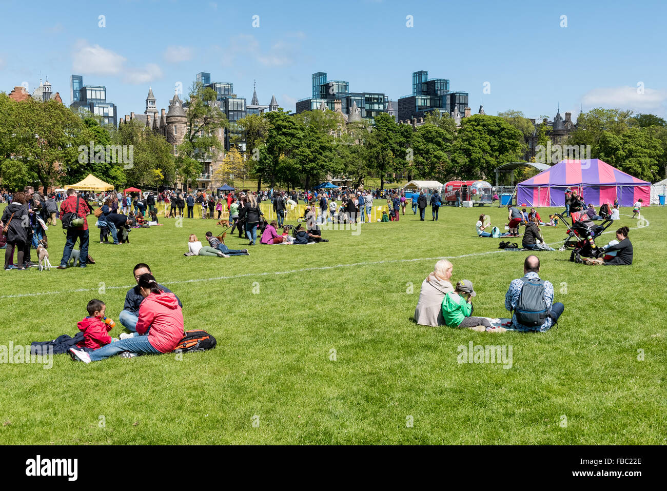 Fun day in The Meadows Park Edinburgh, summer Stock Photo - Alamy
