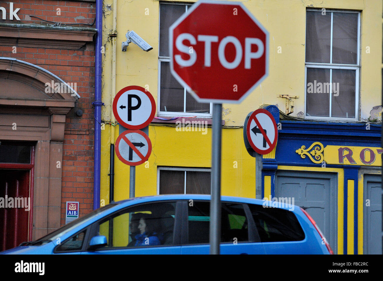 Donegal, Ireland. 14th January, 2016. Positioning of road traffic Stock ...