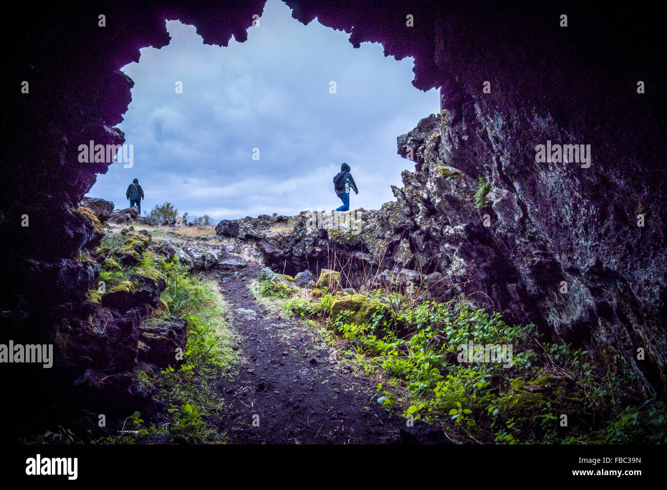 Inside cave looking out hi-res stock photography and images - Alamy