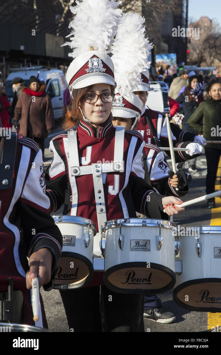 The annual Three Kings Day Parade in Spanish Harlem is sponsored by El ...