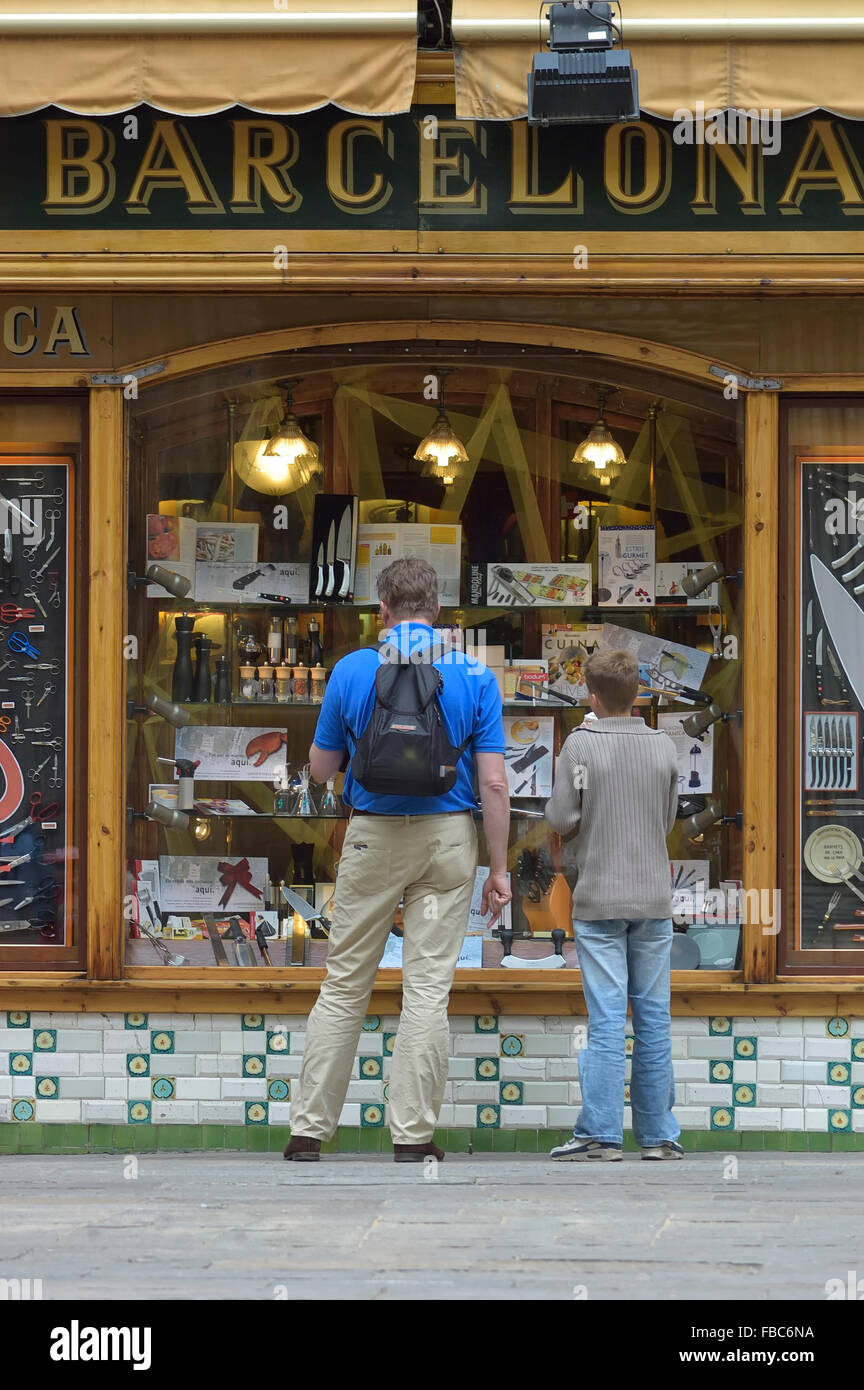 Ganiveteria Roca knife scissor and cutting tools shop in the Barri ...