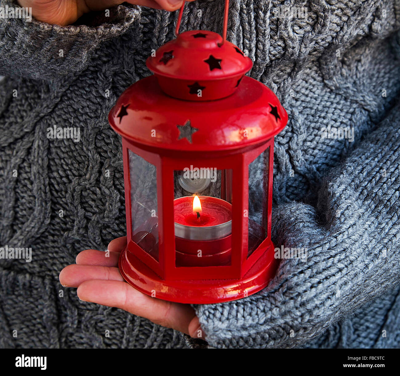 Hand holding lantern hi-res stock photography and images - Alamy