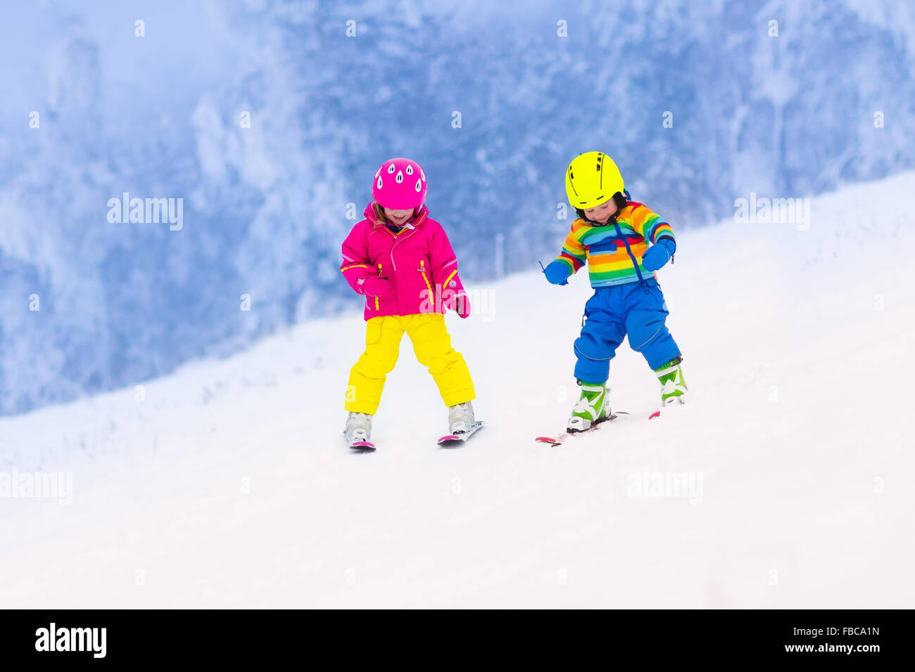 Kids slope hi-res stock photography and images - Alamy