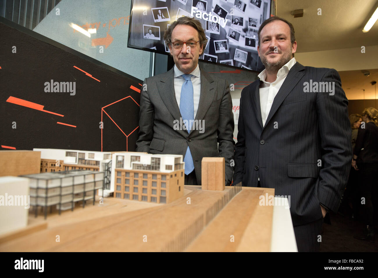 Berlin, Germany. 14th Jan, 2016. Factory investor Klaus Hommels (l) and ...