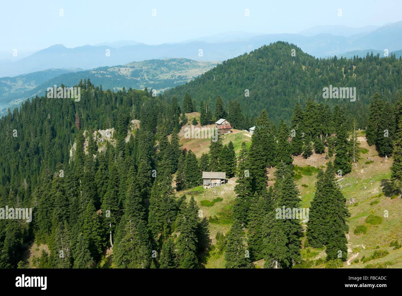 Georgien, Adscharien, am Goderdzi Pass, Almhäuser Stock Photo - Alamy