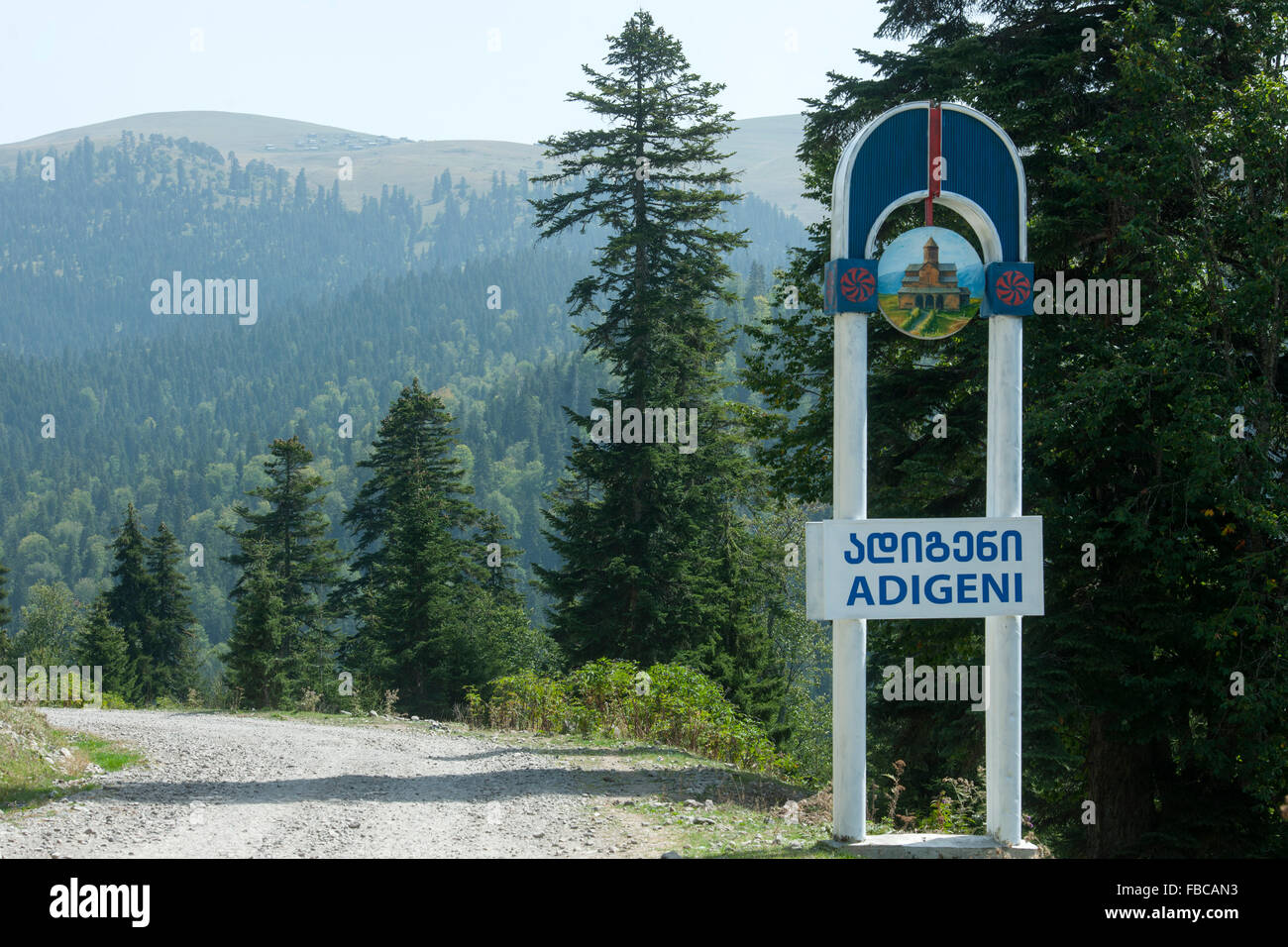 Georgien, Samtskhe-Javakheti, Schild Gemeinde Adigeni, am Goderdzi Pass ...
