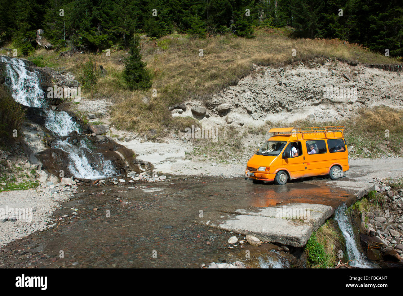 Georgien, Samtskhe-Javakheti, am Goderdzi Pass, Marschrutka Sammeltaxi ...