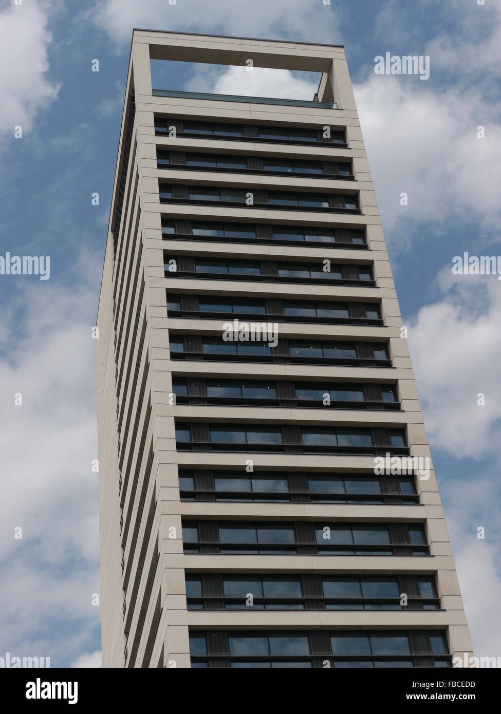 Modern tower block hi-res stock photography and images - Alamy