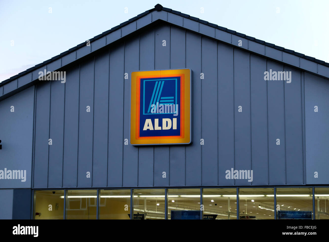 Aldi Stores Stock Photos & Aldi Stores Stock Images - Alamy