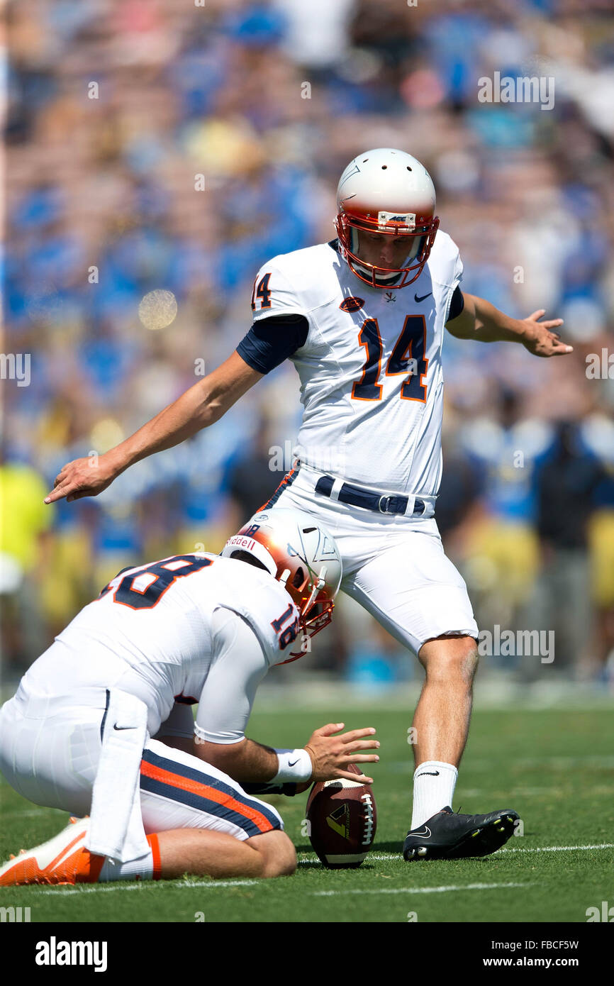 Kicking ball kicking balls hi-res stock photography and images - Alamy