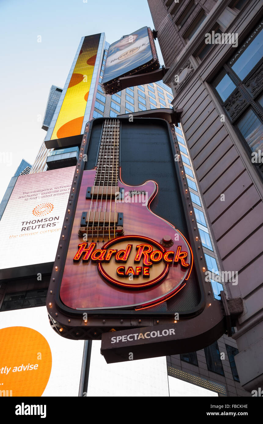 Paramount cafe sign hi-res stock photography and images - Alamy