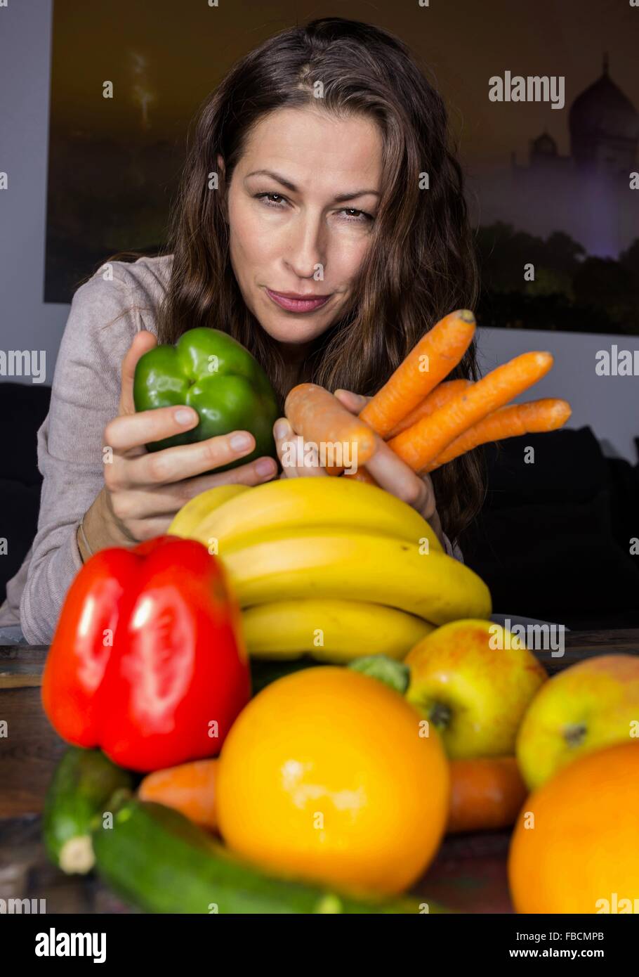 Symbolic picture, illustration, studio production woman with shopping ...