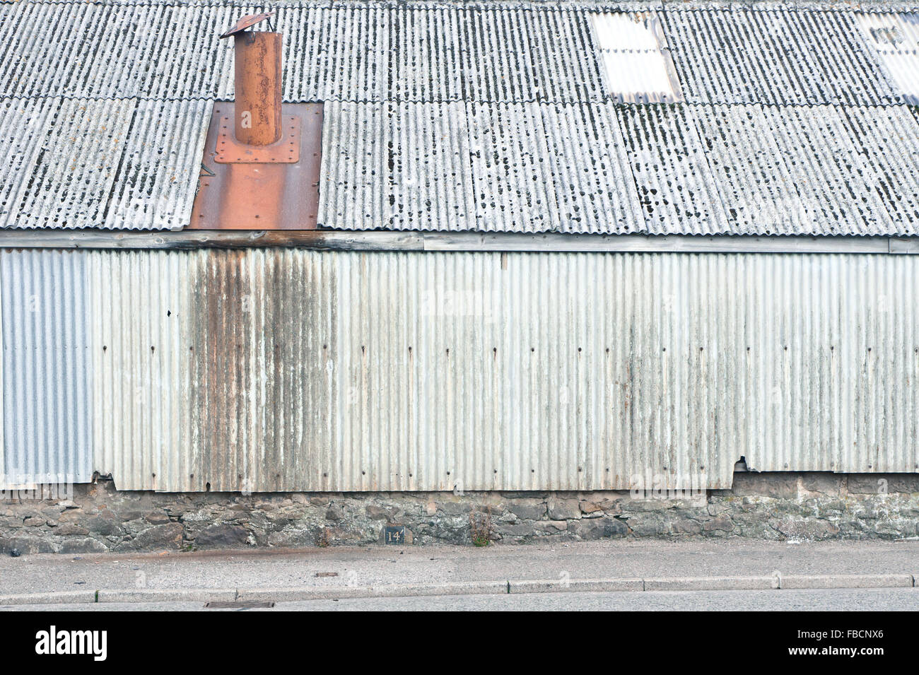 Corrugated metal building hi-res stock photography and images - Alamy