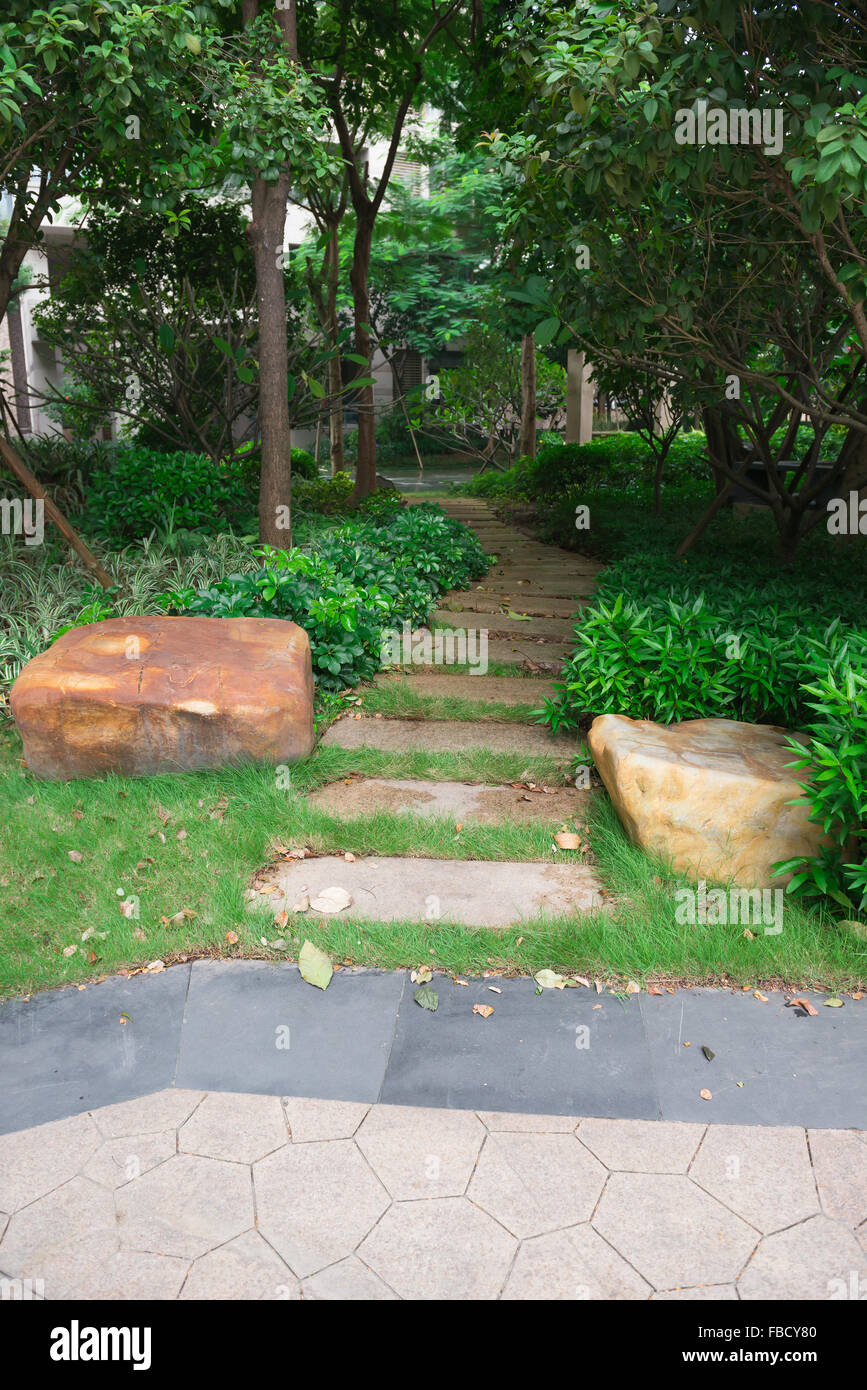 pathway in outdoor of a residential building Stock Photo - Alamy