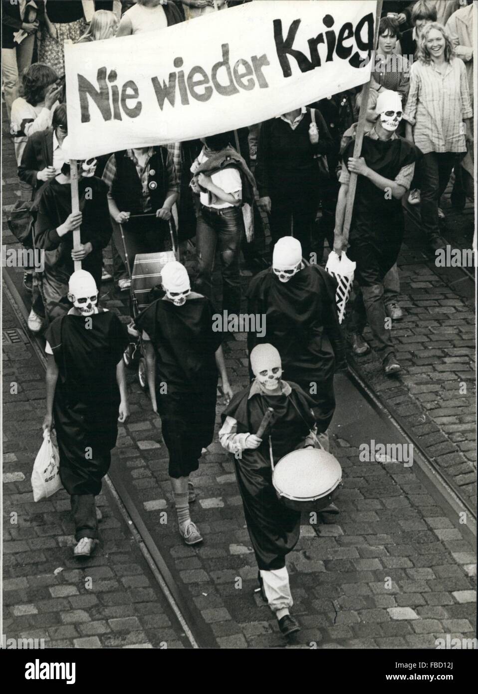 1962 - Demonstration For Peace On Occasion of the 42nd Anniversary Of ...