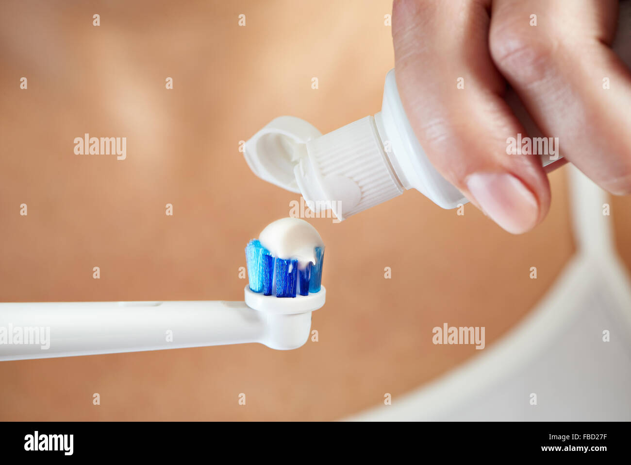 Squeezing toothpaste hi-res stock photography and images - Alamy