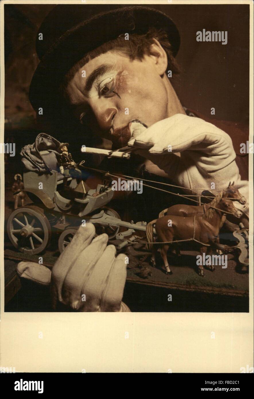 1978 - Photo shows Carlo Sarini, the amateur constructor clown seen ...