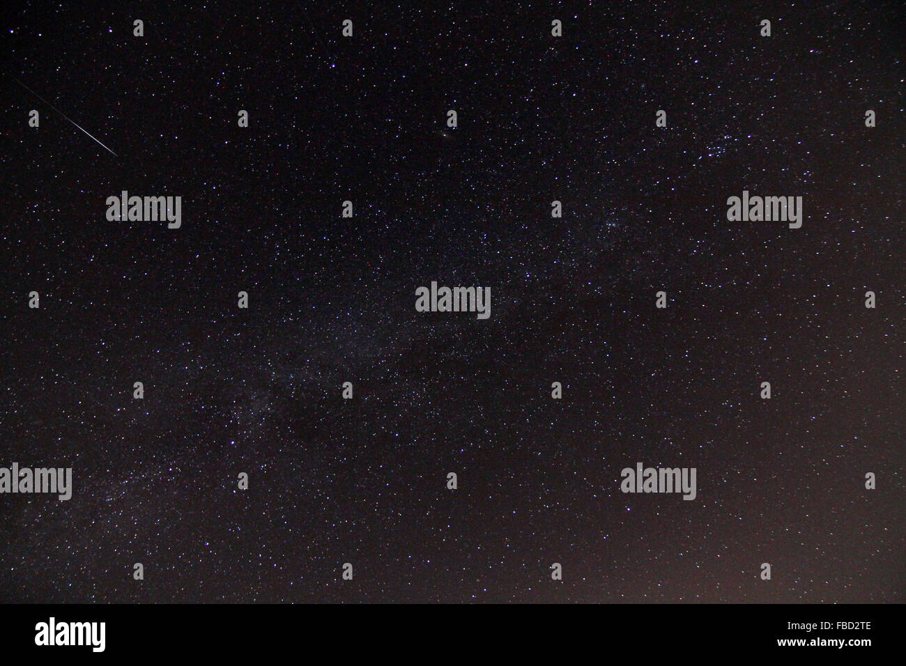 Astronomers observe the gemenids at the observatory of avren hi-res ...