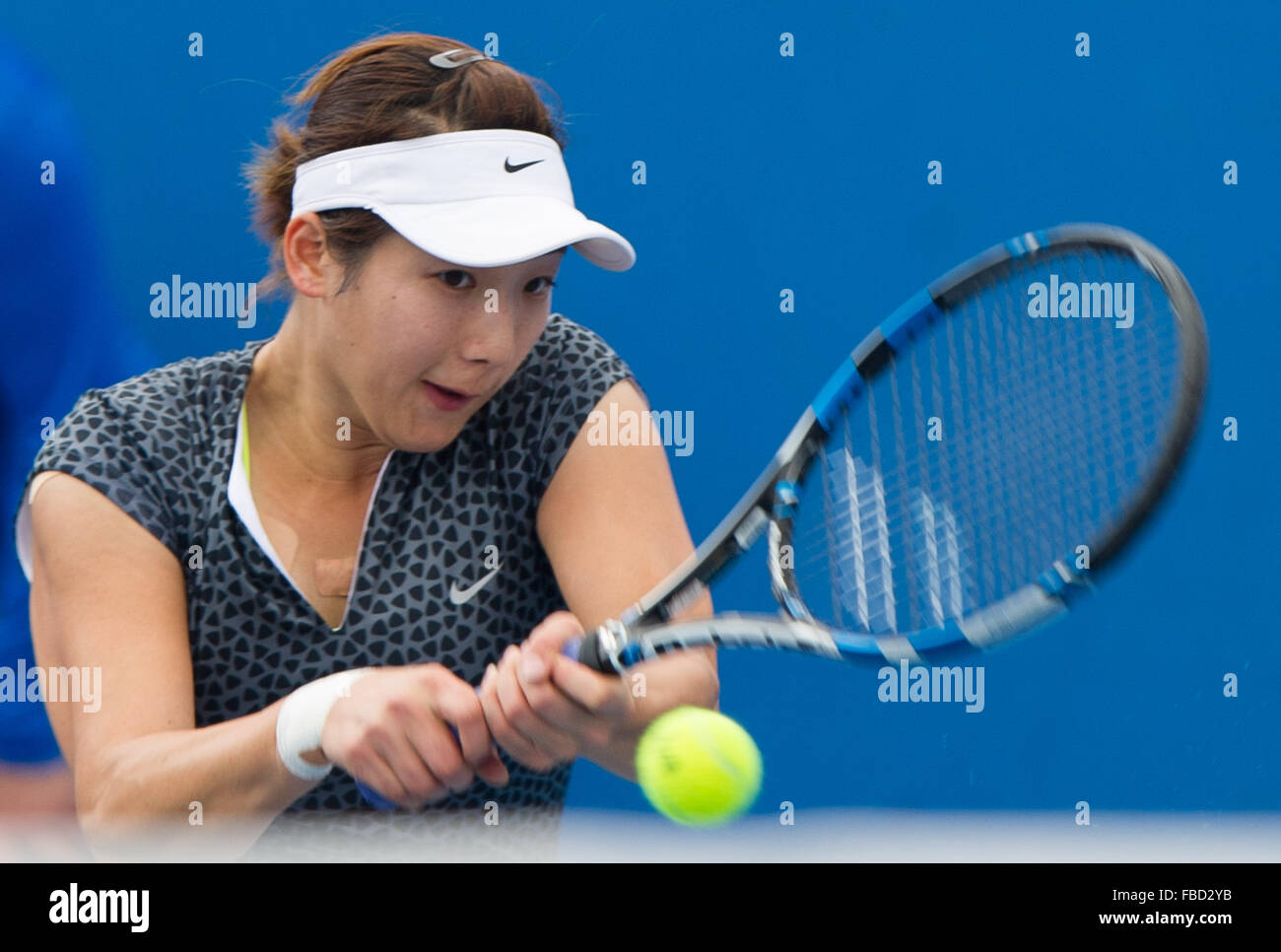 Melbourne, Australia. 15th Jan, 2016. Zhang Kailin of China returns the ...