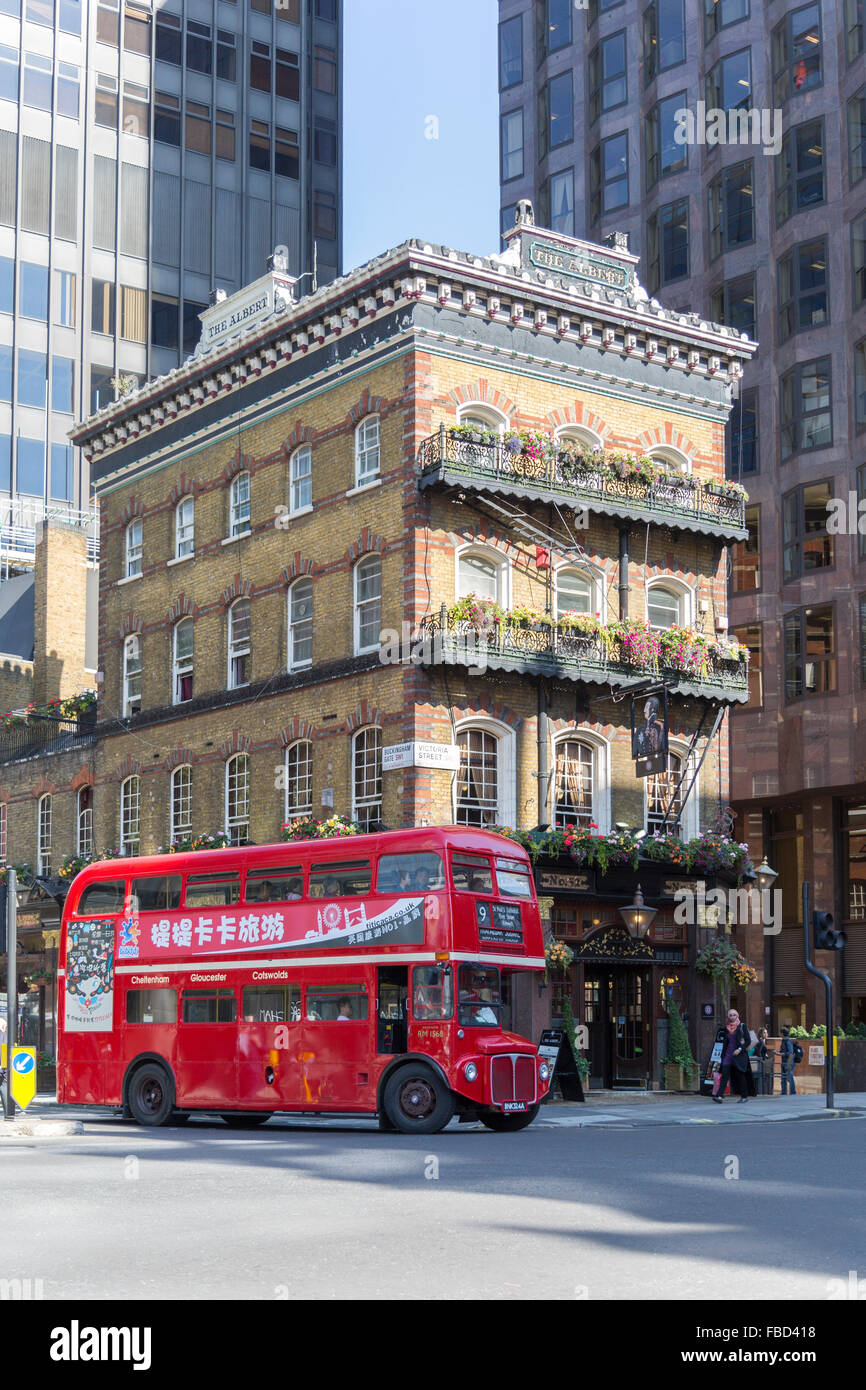 Victoria And Albert Pub High Resolution Stock Photography and Images ...