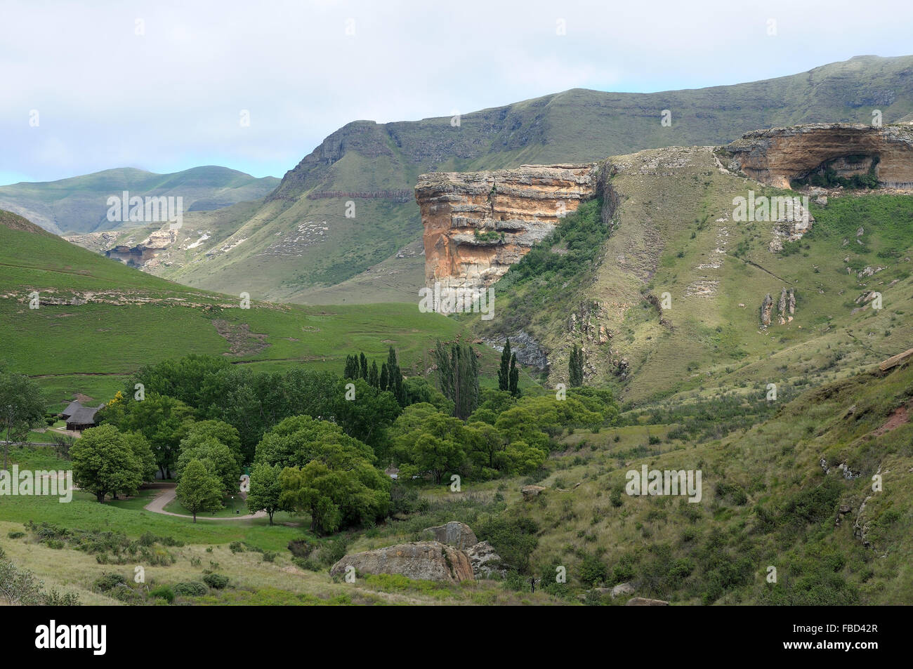 The Sentinel and Glen Reenen rest camp in the Golden Gate Highlands ...