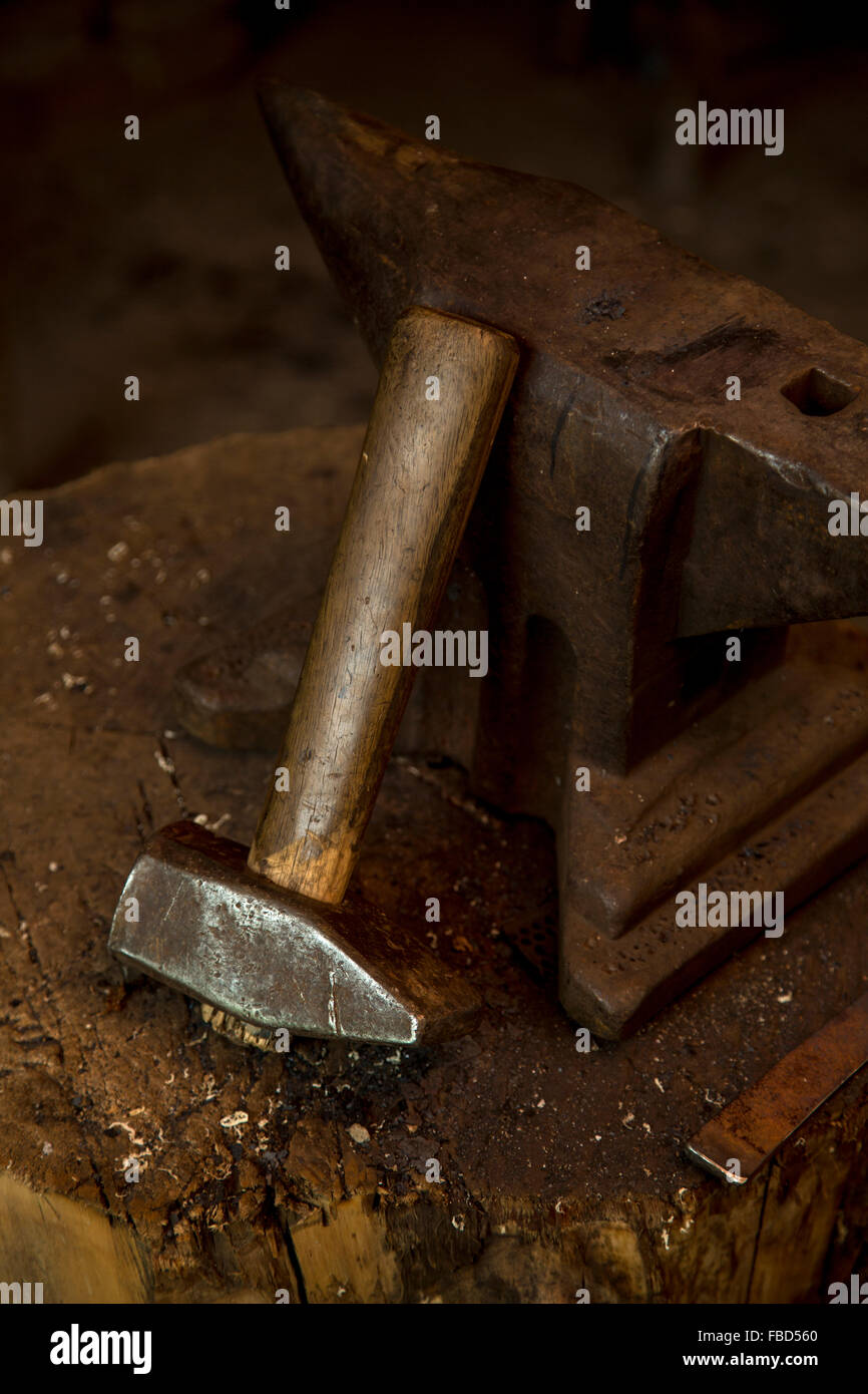 Hammer forge hi-res stock photography and images - Alamy
