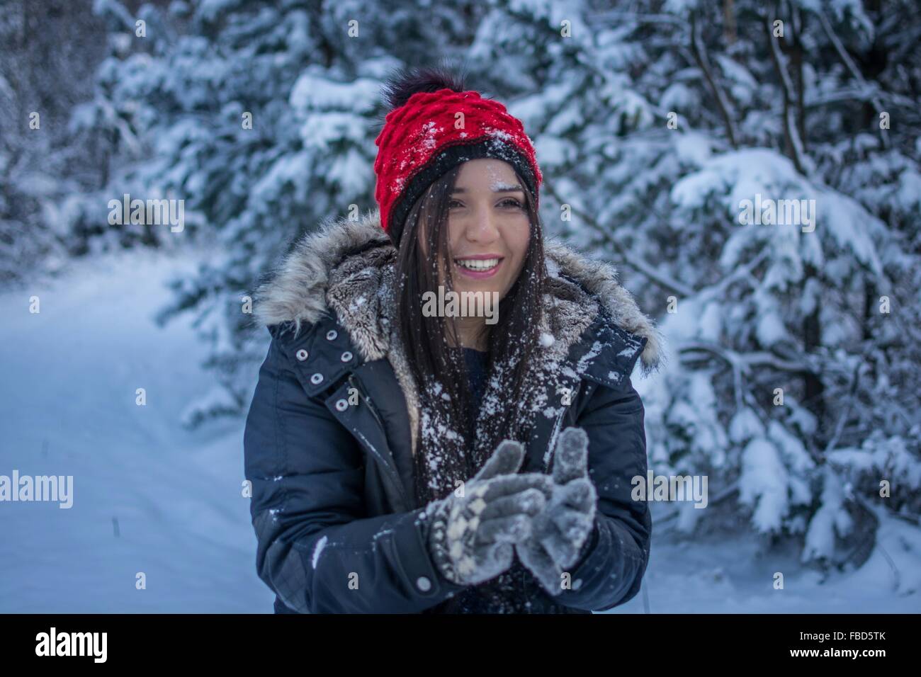 Woman Vitality Winter High Resolution Stock Photography and Images - Alamy