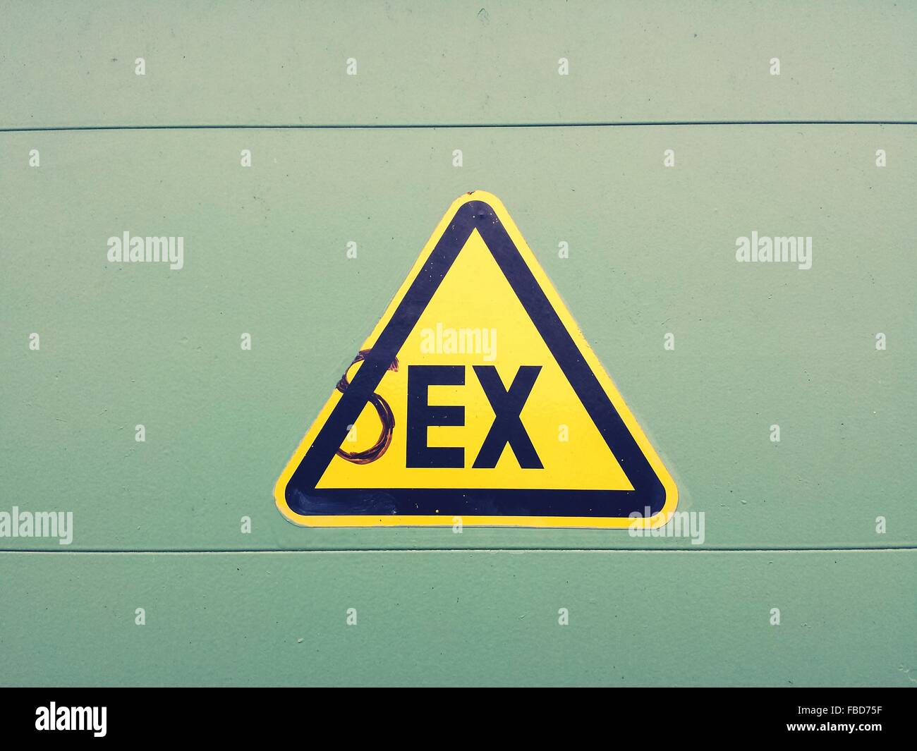 Text triangle hi-res stock photography and images - Alamy