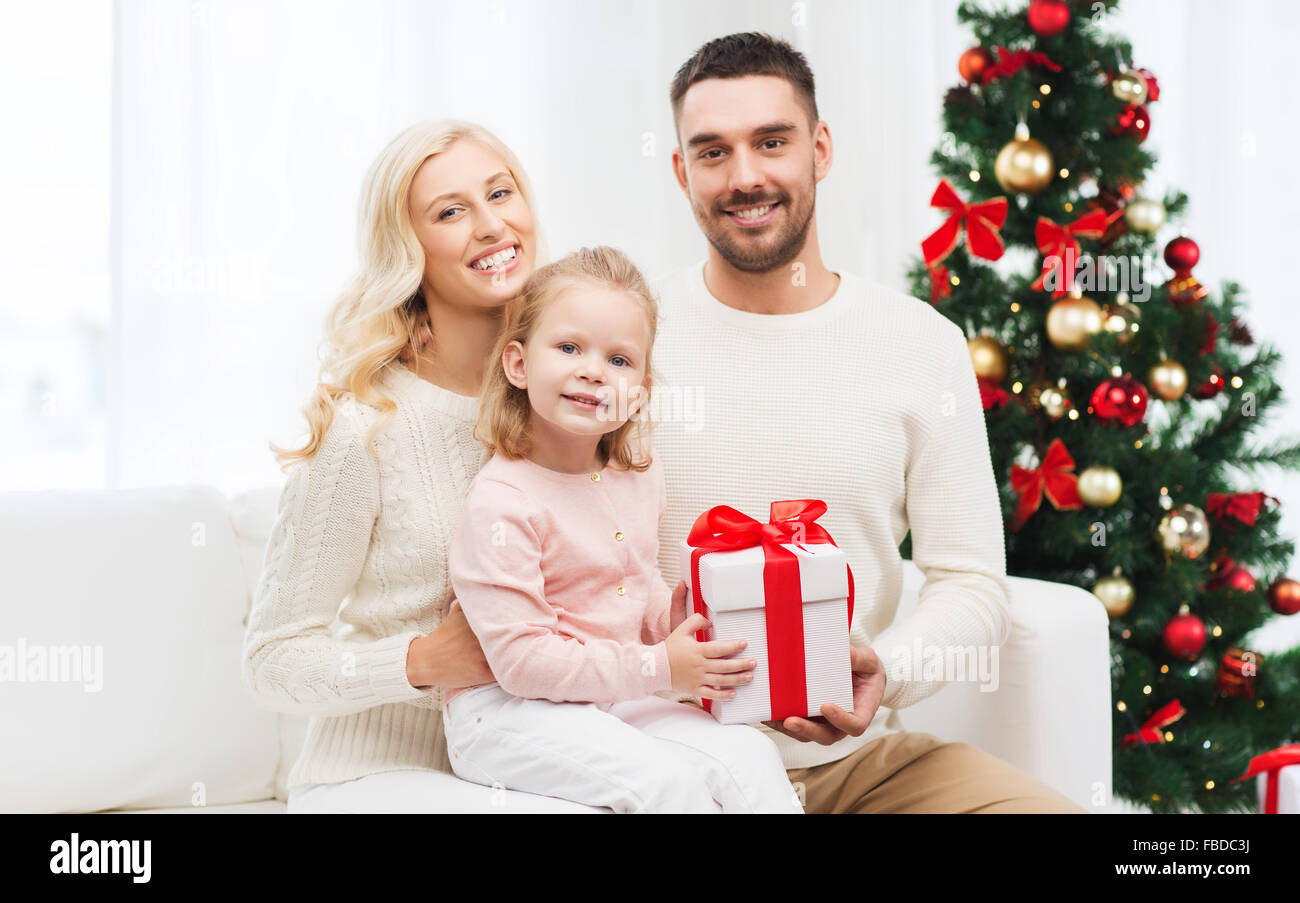 happy family at home with christmas gift box Stock Photo - Alamy
