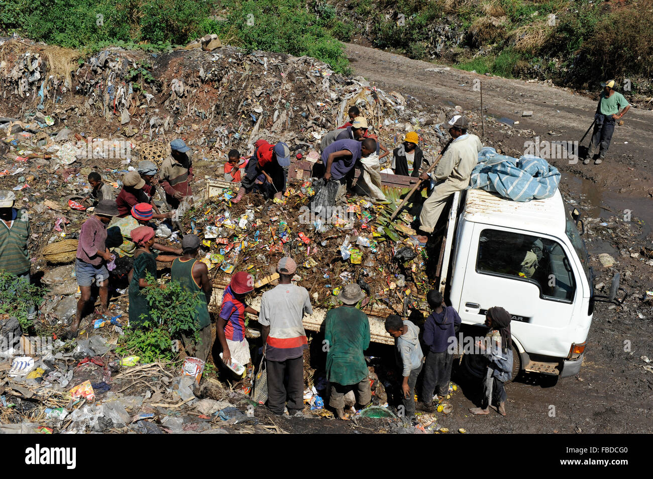 MADAGASCAR Antananarivo, dumping site, people live from waste picking ...