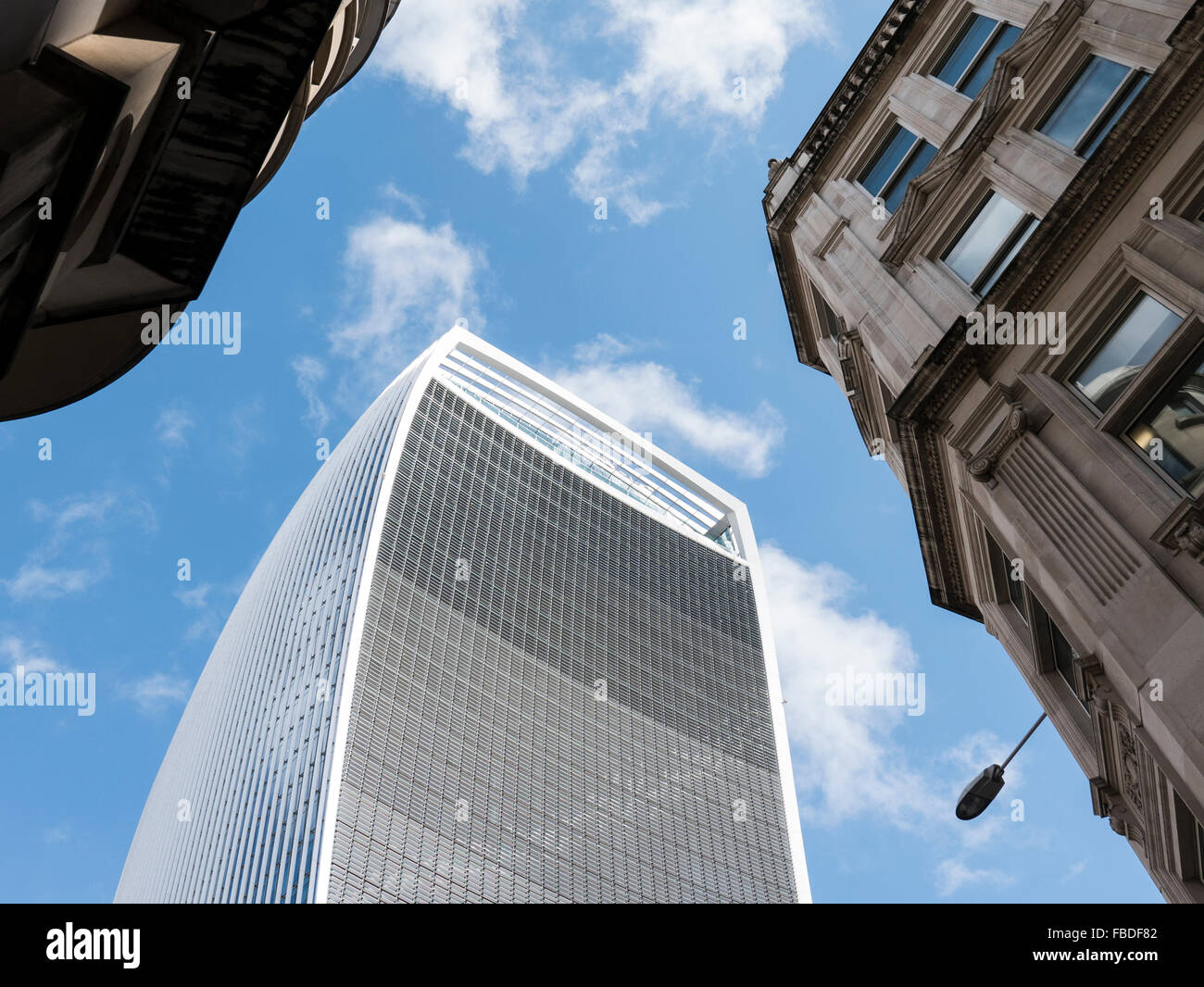 Financial building uk low angle hi-res stock photography and images - Alamy