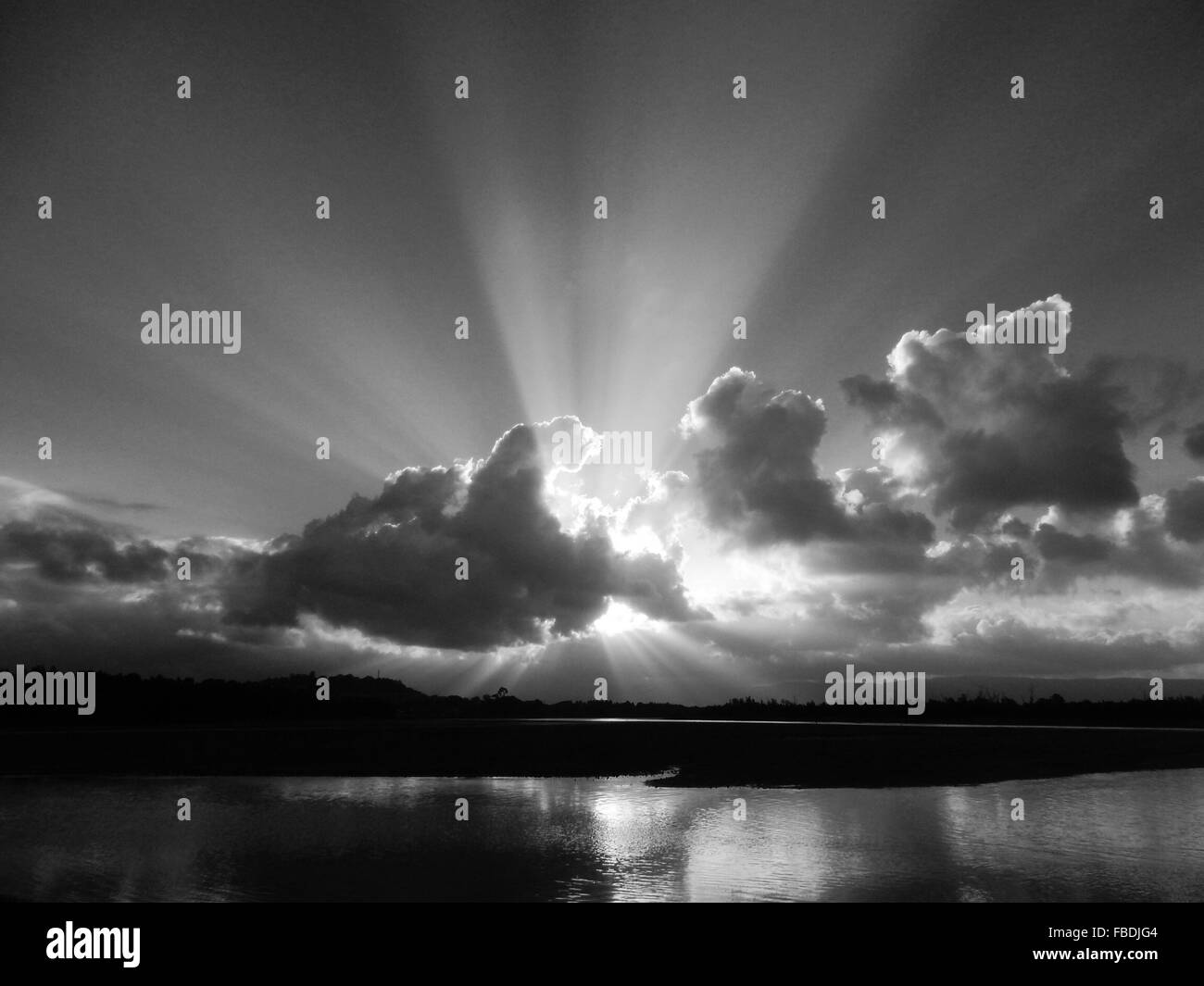 Gods rays hi-res stock photography and images - Alamy