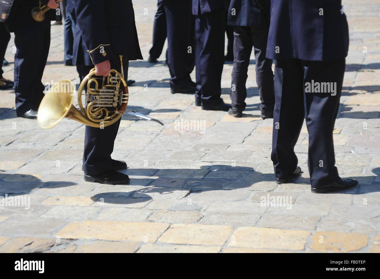 French horn section hi-res stock photography and images - Alamy