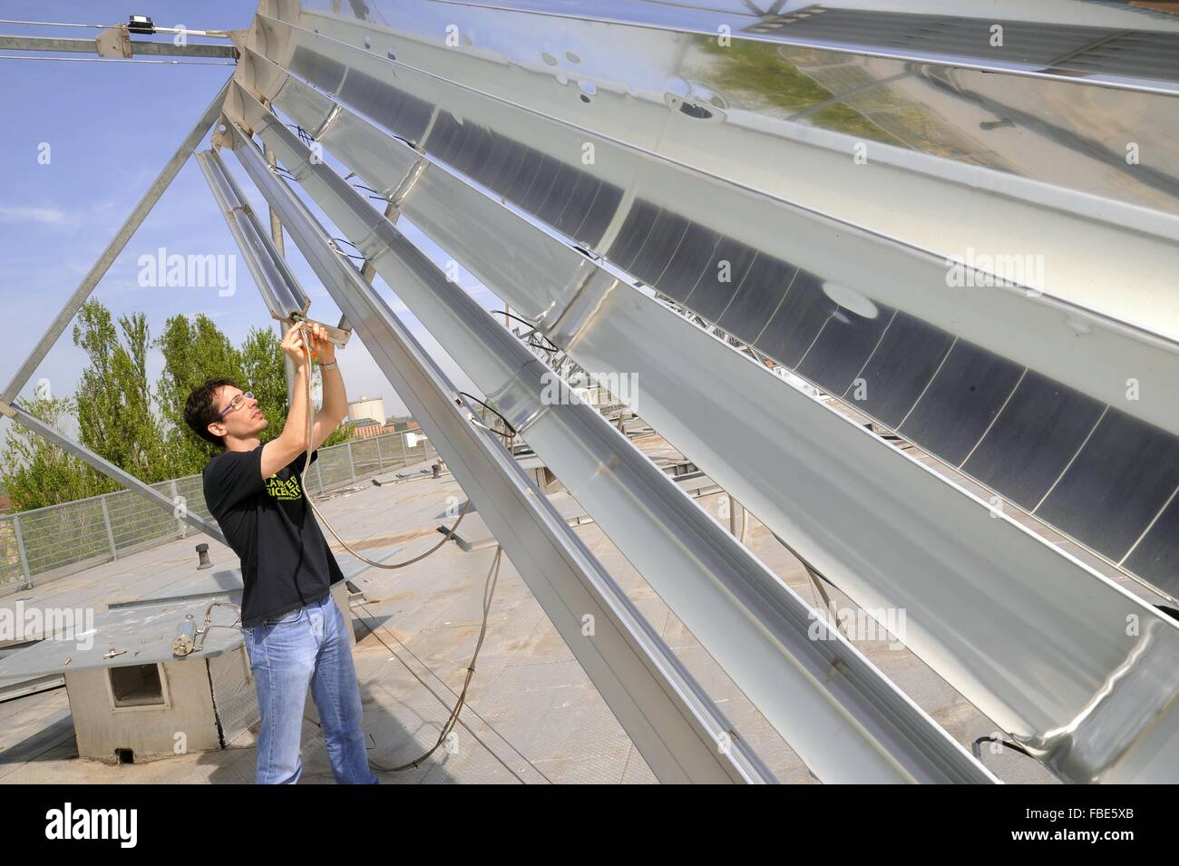 University of Ferrara (Italy), Department of Physics, scientific ...
