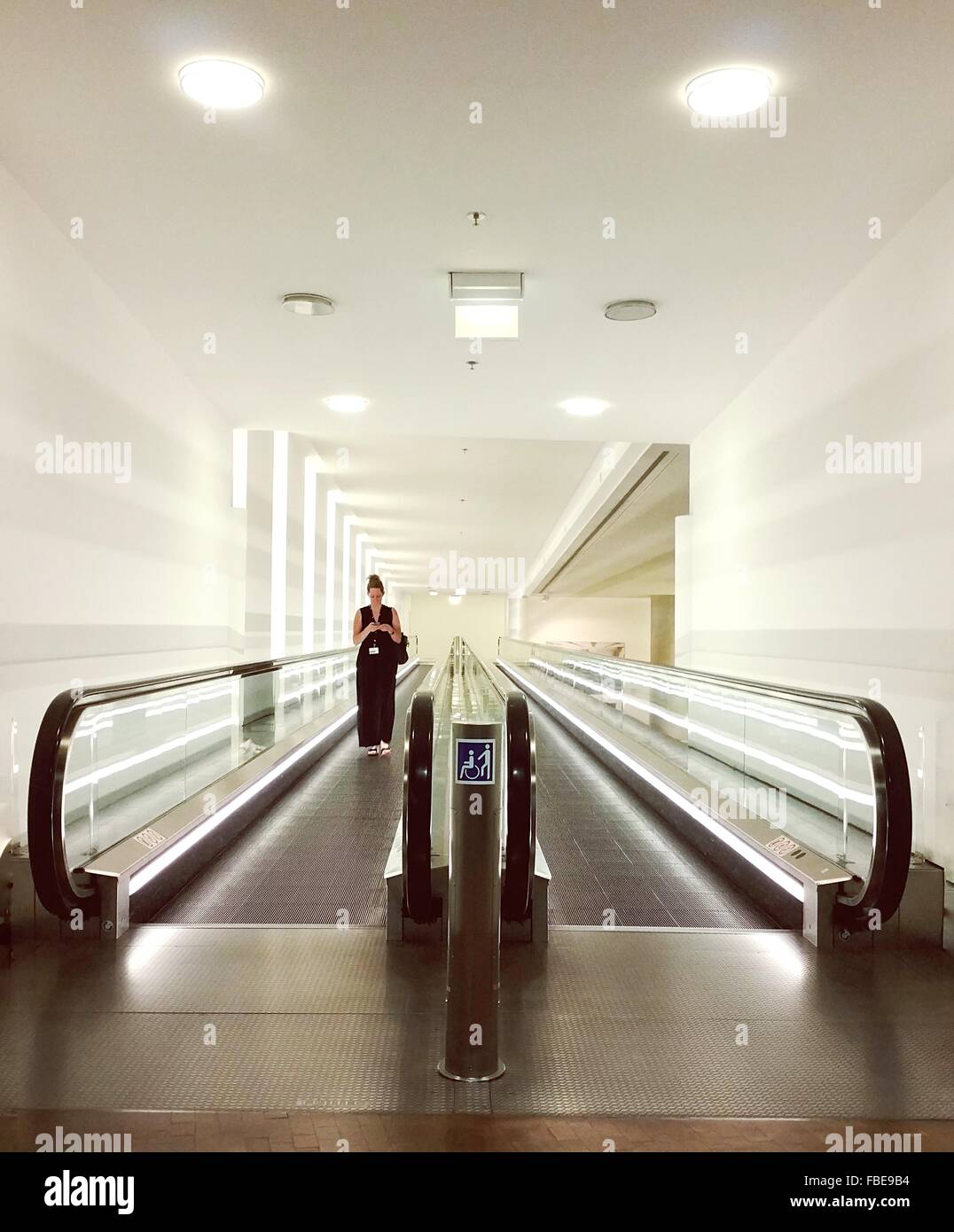 Moving walkway hi-res stock photography and images - Alamy