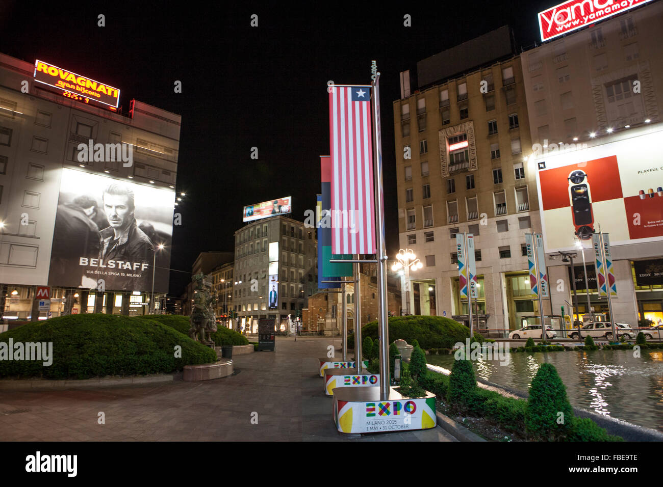 Piazza san babila by night hi-res stock photography and images - Alamy