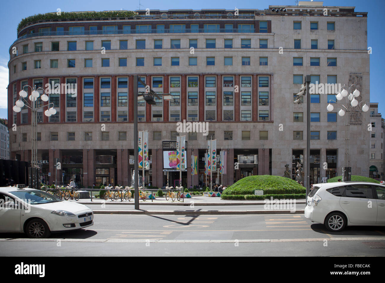 Toro palace hi-res stock photography and images - Alamy